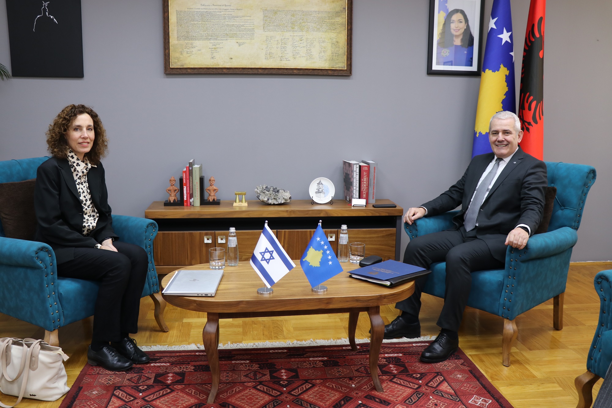 Ministri Sveçla priti në takim Ambasadoren e Izraelit në Republikën e ...